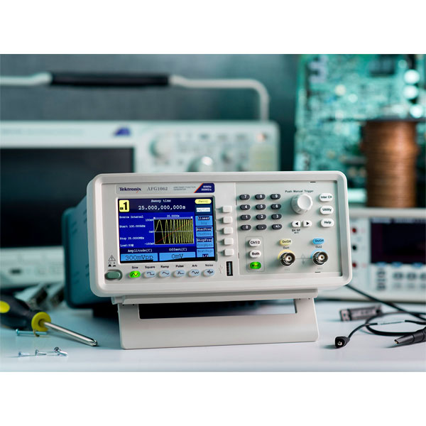 Tektronix AFG1062 Arbitrary Function Generator 60MHz | Rapid Online