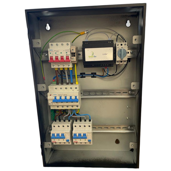 Matt:e ARD-2-40-TP-R 40A Connecton unit with auto reset, 2x 40A TPN ...