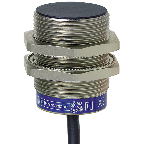 Telemecanique XS1N30PC410 10mm M30 2M Cable Brass Inductive Proximity ...