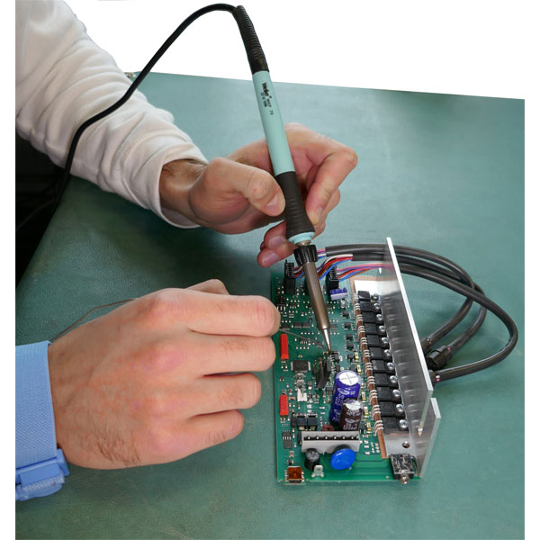 Weller T0058770715 WEP 70 Soldering Iron 70W | Rapid Online