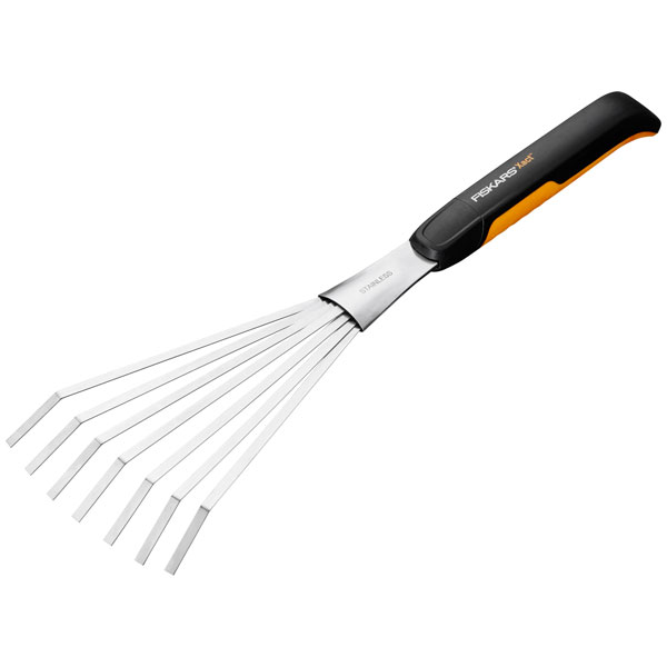 Fiskars 1027044 Xact™ Hand Rake | Rapid Electronics
