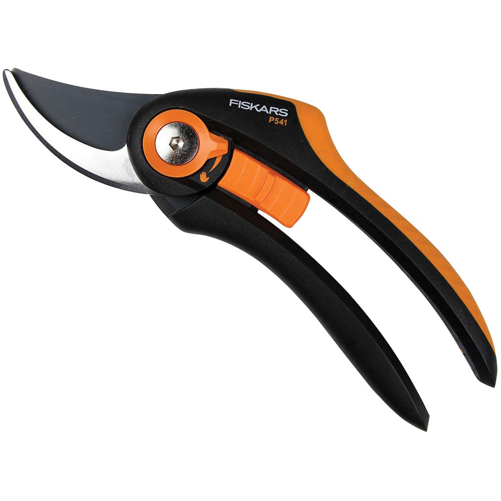 Fiskars 1057169 P541 Plus™ Bypass Pruner | Rapid Electronics